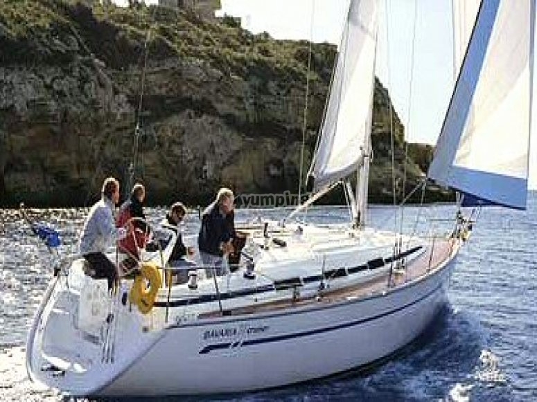 Crouch Sailing School, prices and bookings 2025 | Yumping