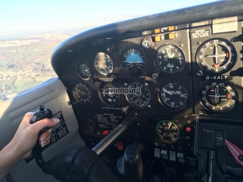 Cambrian Flying Club, prices and bookings 2026 | Yumping