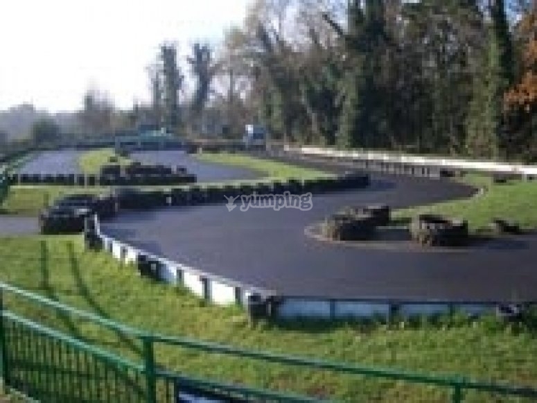 Surbiton Raceway, prices and bookings 2025 | Yumping