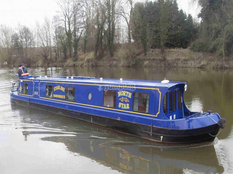 Starline Narrowboats, prices and bookings 2026 | Yumping