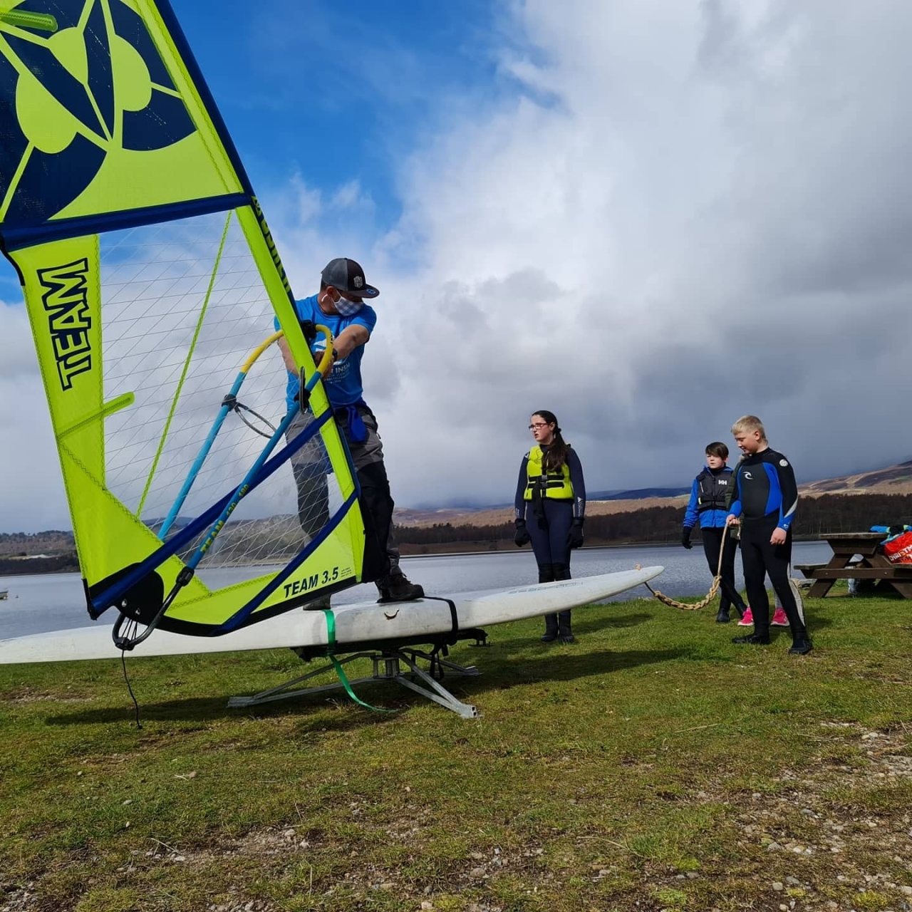 Loch Insh, prices and bookings 2026 | Yumping