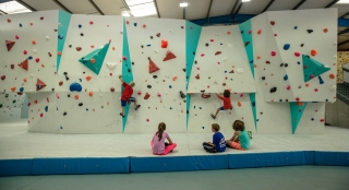 Boulder UK, prices and bookings 2025 | Yumping