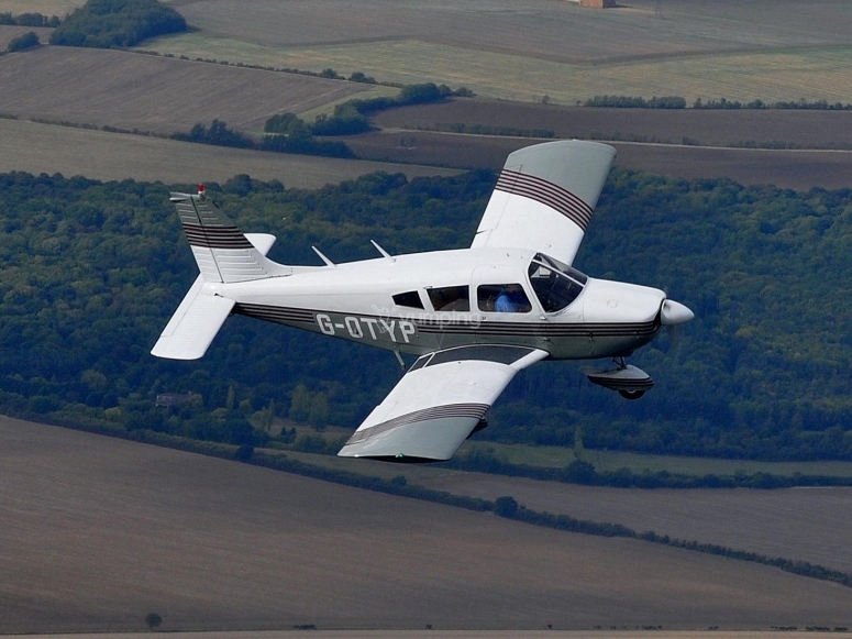 Mid-Anglia School of Flying, prices and bookings 2026 | Yumping