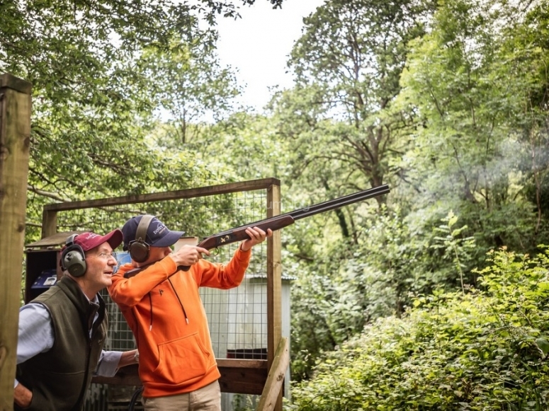 Junior Private Clay Shooting Lesson in Llanwrin 1h from £30 | Yumping