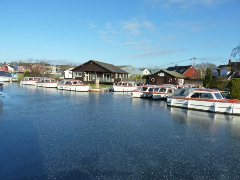 Fineway Leisure, prices and bookings 2025 | Yumping