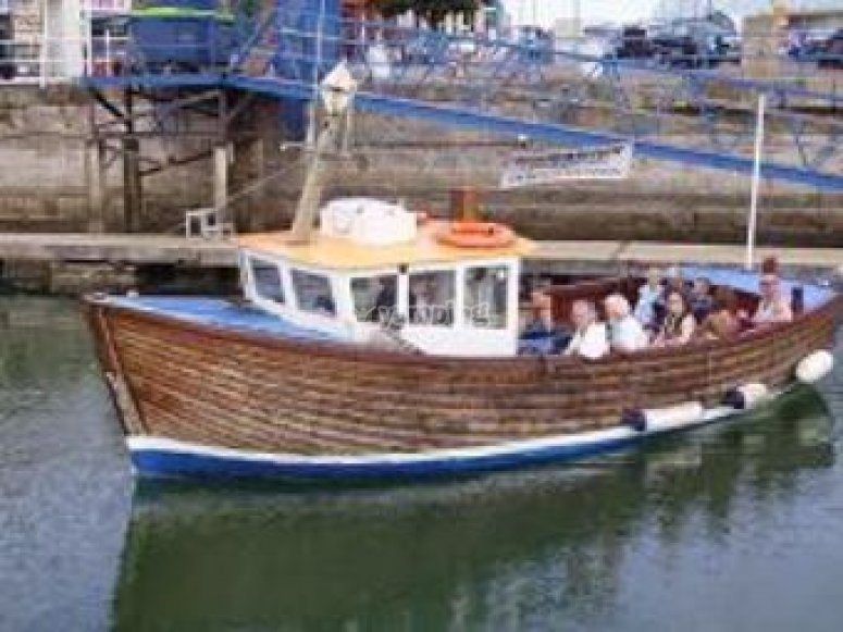 Sea Searcher Boat Trips, preços e reservas 2025 | Yumping